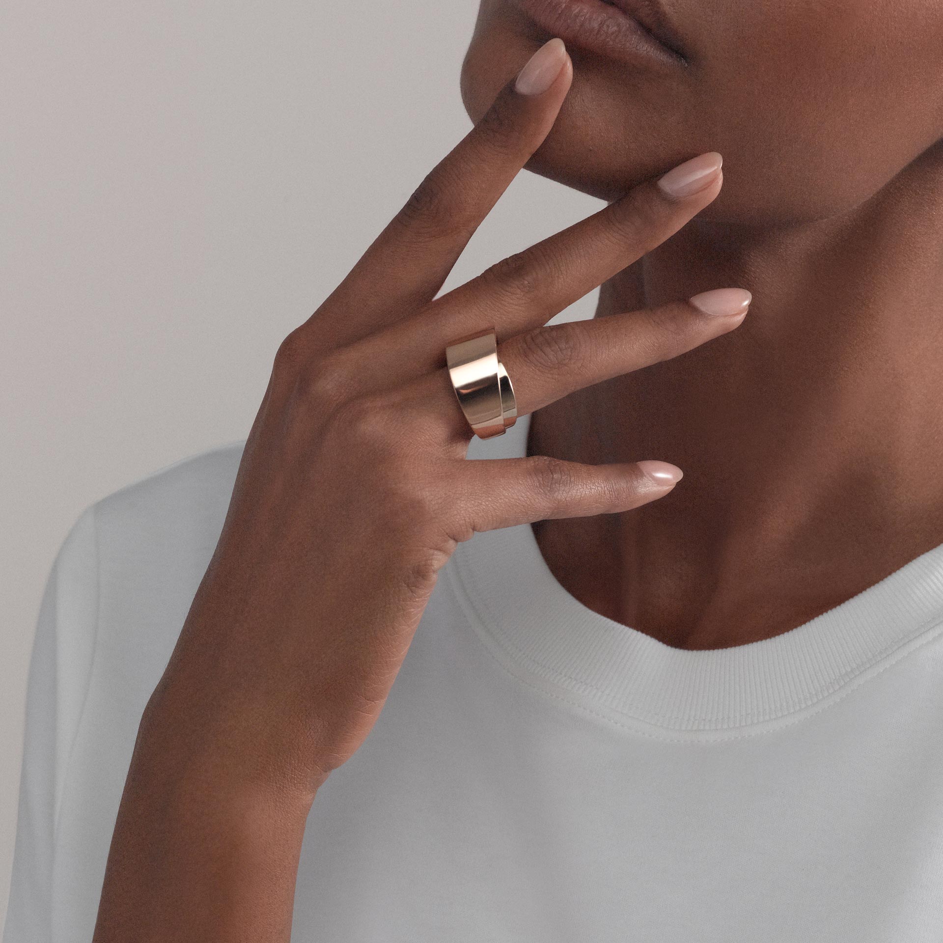 Tourbillon Midi ring – Vhernier